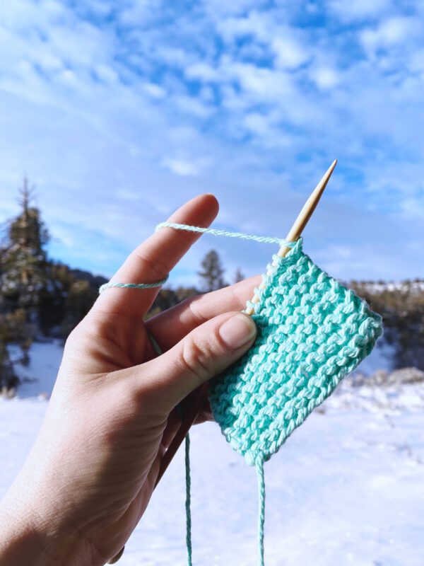 Free Knitting Starter Kit - PurlsAndPixels