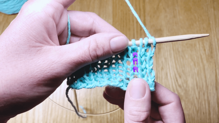 Knit vs Purl - How to Tell the Difference - PurlsAndPixels