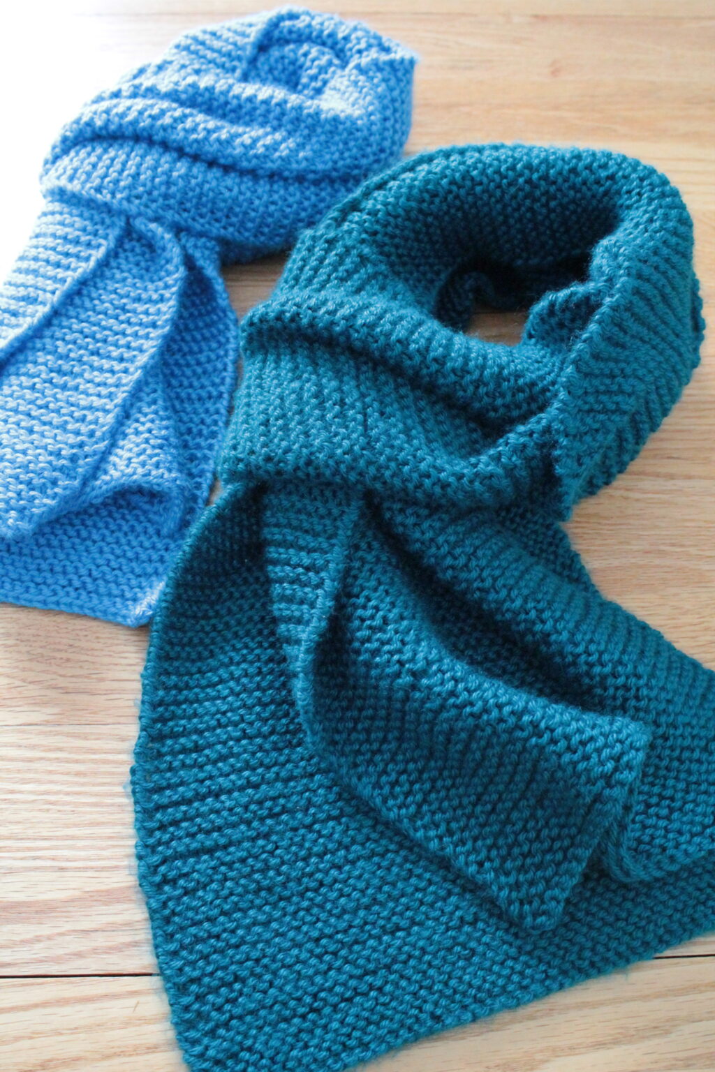 Beginner Knit Scarf PDF Knitting Pattern - PurlsAndPixels
