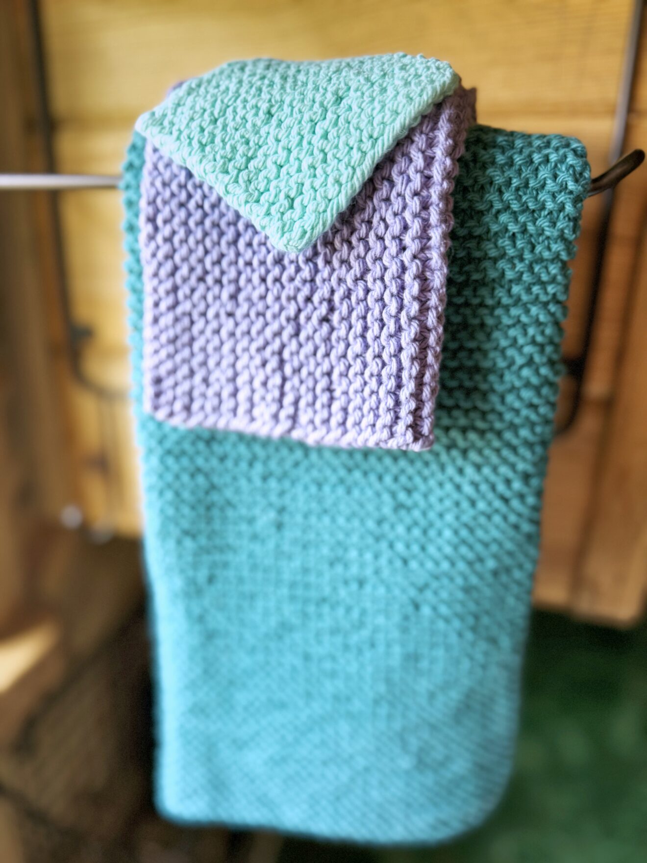 Free Knitting Pattern Archives - PurlsAndPixels